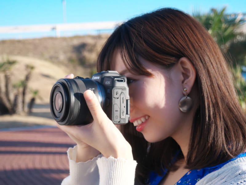 キヤノン EOS RP 深掘りレポ−ト② EOS R vs RP 大きさ比較！ | CAPA CAMERA WEB