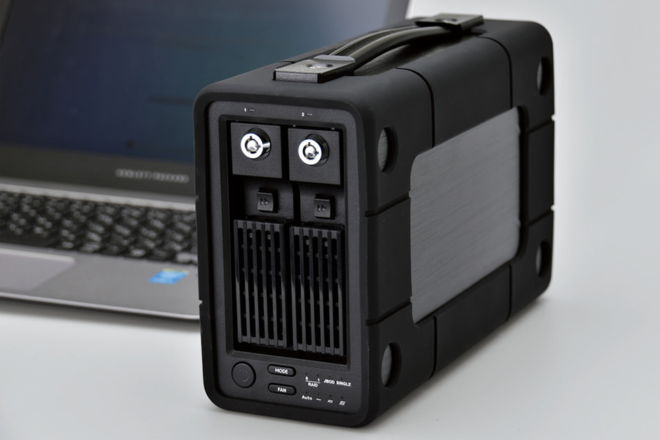 データが消えた!? そんなリスクを回避できるRAID機能つき耐衝撃HDD | CAPA CAMERA WEB
