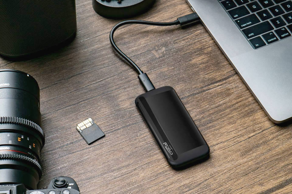 読込1050MB/秒の高速ポータブルSSD「Crucial X8 Portable SSD」Amazon限定で発売 | CAPA CAMERA WEB