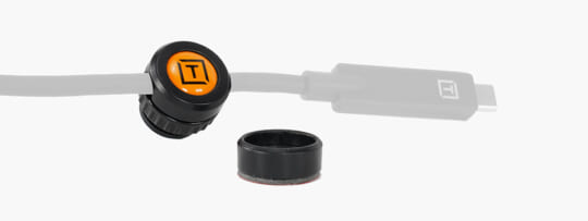 シンプルだけど効果抜群！ テザー撮影時のケーブルトラブルをなくす「TetherGuard」シリーズ | CAPA CAMERA WEB