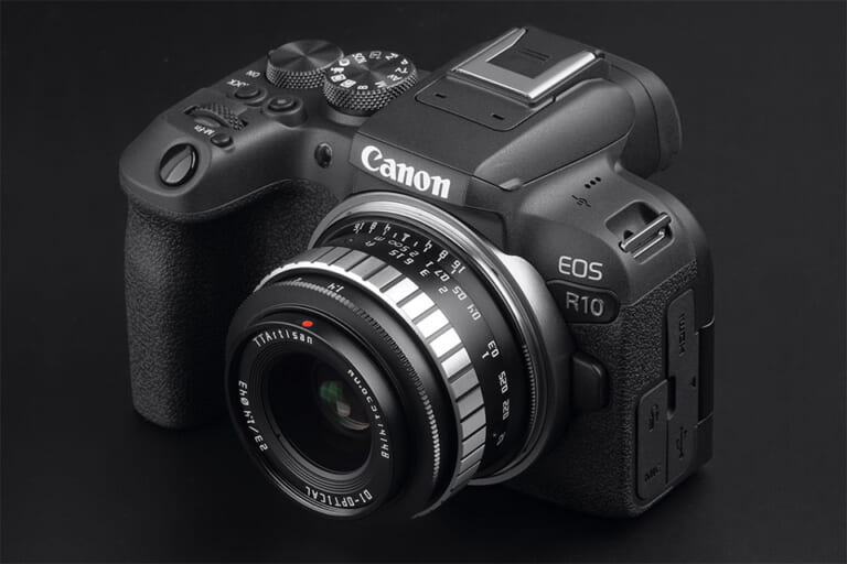 実売1万円台の開放F1.4単焦点レンズ「TTArtisan 23mm f/1.4 C」ブラック×シルバーにキヤノンRFマウントが追加 | CAPA CAMERA WEB