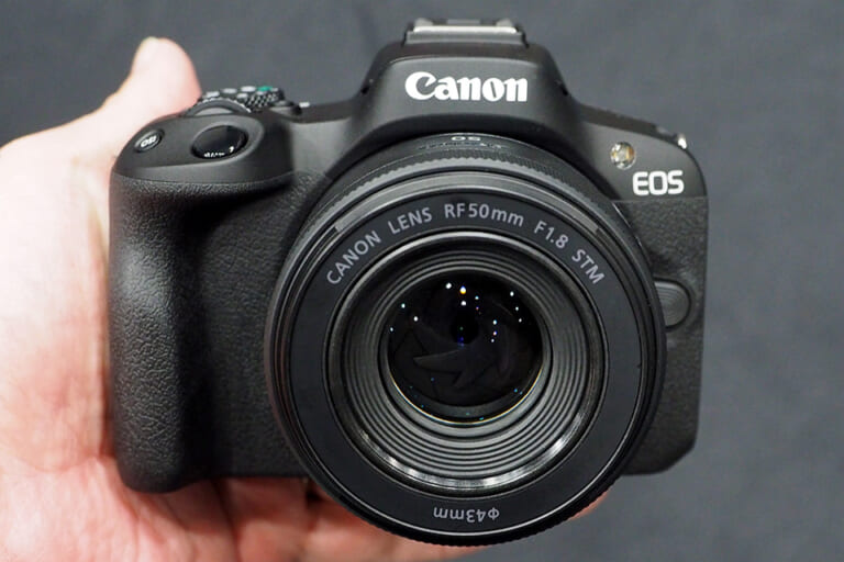 キヤノン EOS Rシリーズ7機種の最新ファームウェア公開、「RF-S10-18mm F4.5-6.3 IS STM」への対応など | CAPA CAMERA WEB