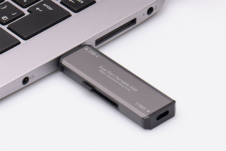 ケーブルもキャップもいらない！ Type-CとType-A両対応のスティック型SSD「ロジテック LMD-SPCHUAC」 | CAPA CAMERA WEB