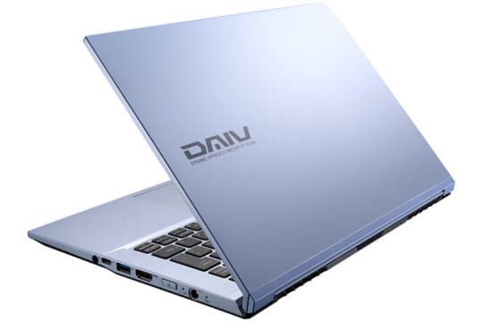 軽くて薄くて高性能なノートPCが欲しい！ セルフポートレート撮影現場で「DAIV S4」を使ってみた | CAPA CAMERA WEB