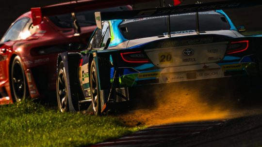 WEC富士6時間耐久のマシンを華やかに捉えた作品が優勝！ CAPA「流し撮りGP 2023」第6戦の結果発表 | CAPA CAMERA WEB