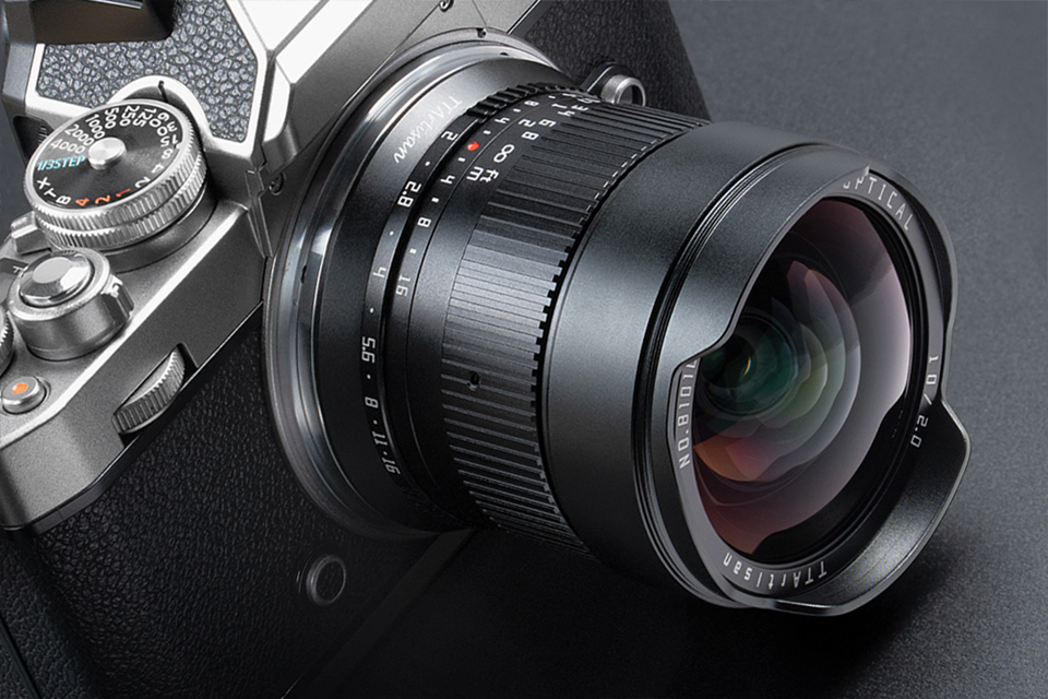 実売2万円台の明るくコンパクトな超広角レンズ「TTArtisan 10mm f/2 C ASPH.」 | CAPA CAMERA WEB