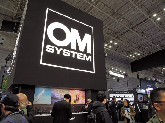 新フラッグシップ「OM-1 Mark II」と新レンズ2本を触ってみた【CP+2024】OM SYSTEM | CAPA CAMERA WEB