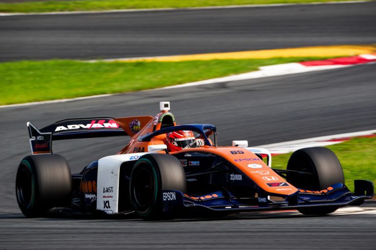 流し撮りGP | CAPA CAMERA WEB